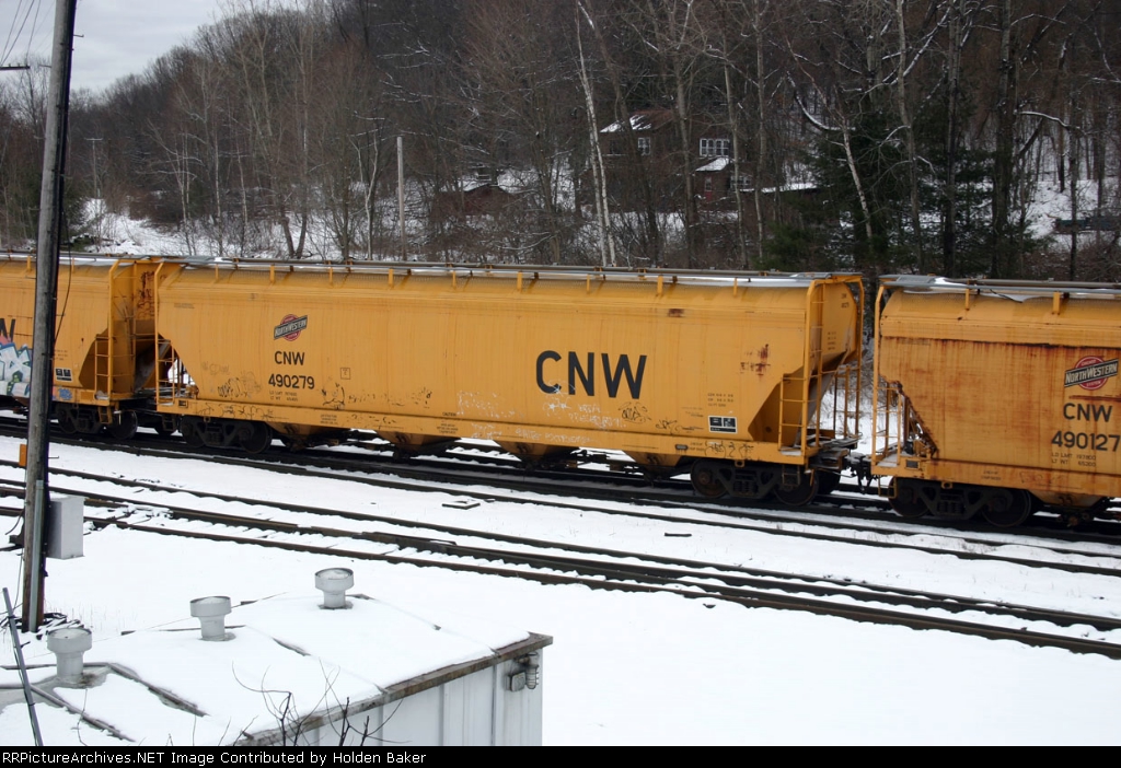 CNW 490279